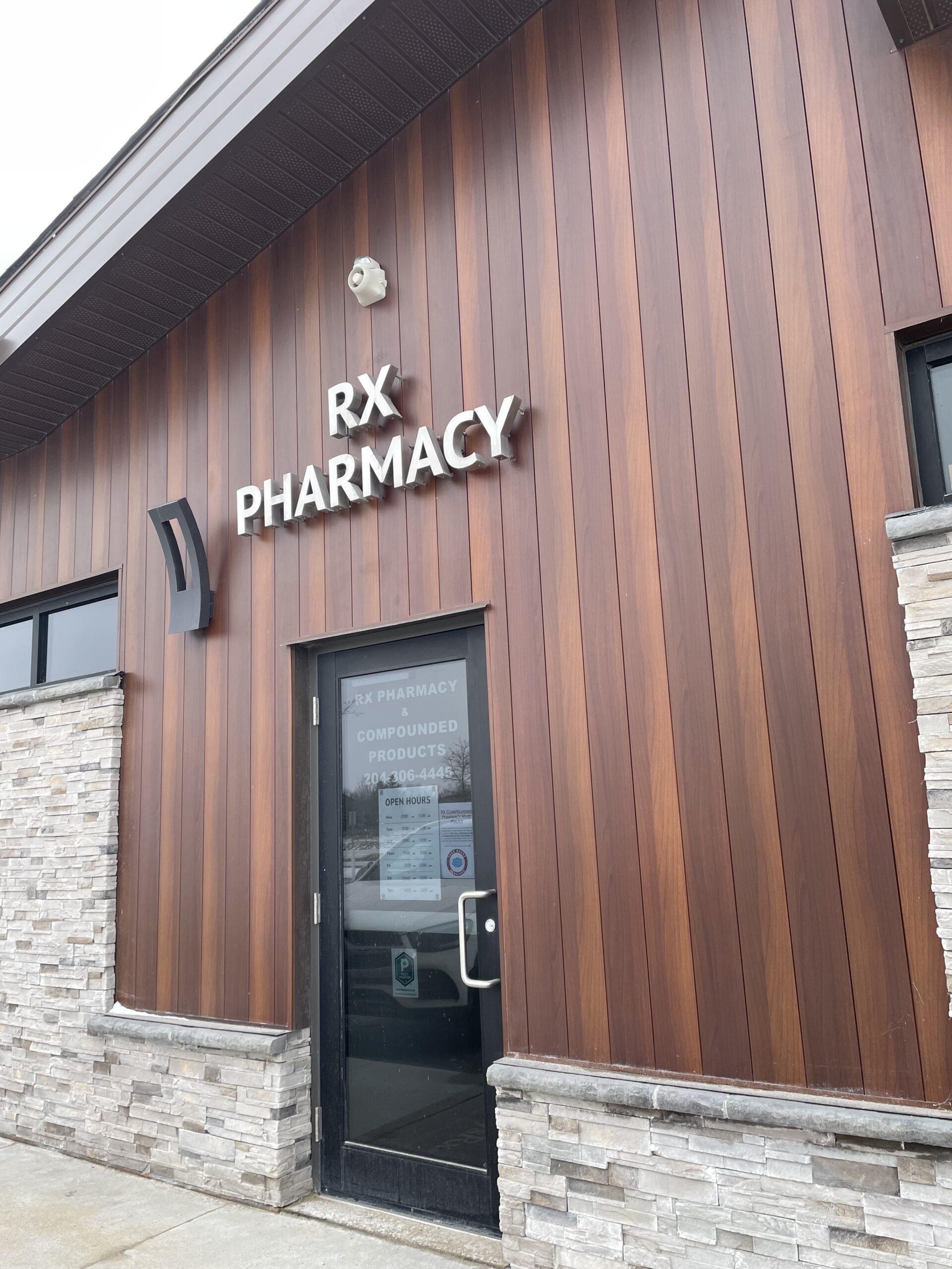 Platinum Compound Rx Pharmacy – East St. Paul Medical Center